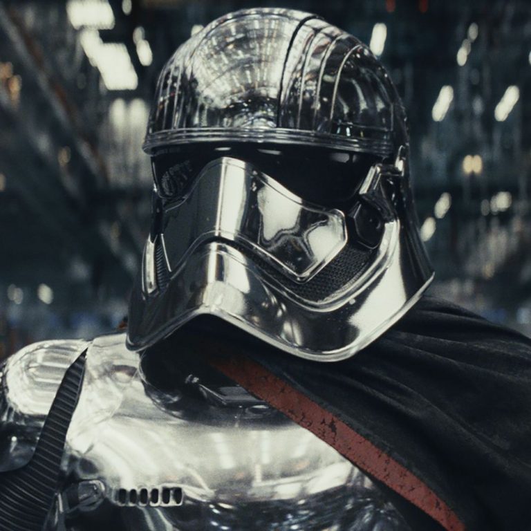 Captain Phasma Costume - Star Wars Fancy Dress