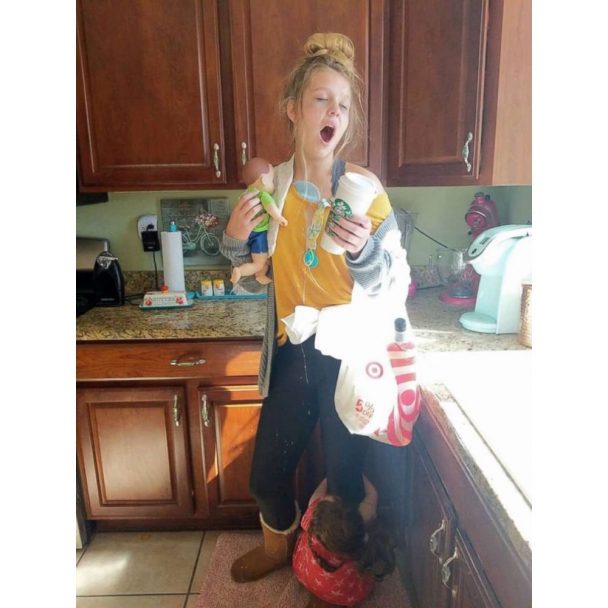 Tired Mom Costume - Easy Fancy Dress Ideas