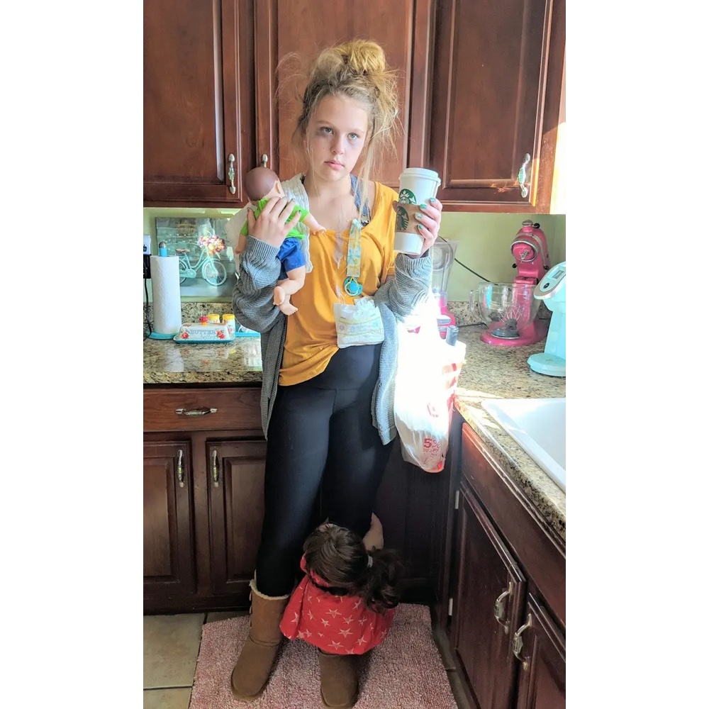 Tired Mom Costume - Easy Fancy Dress Ideas
