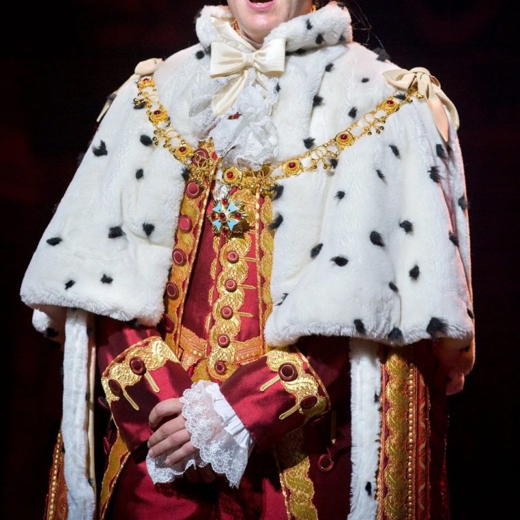 King George Costume - Historic Royal Fancy Dress Ideas