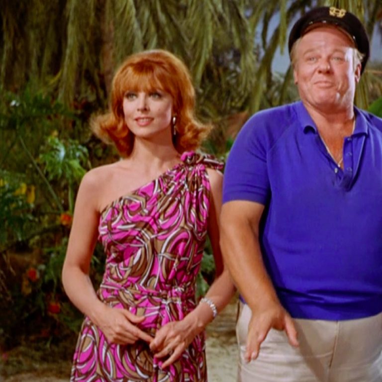 Ginger Costume - Gilligan’s Island Fancy Dress Ideas